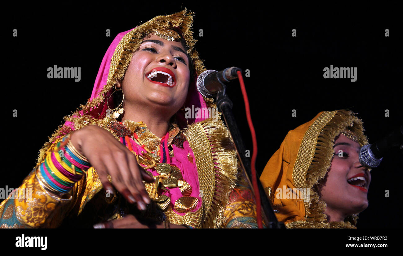 Singer on the stage Stock Photo - Alamy