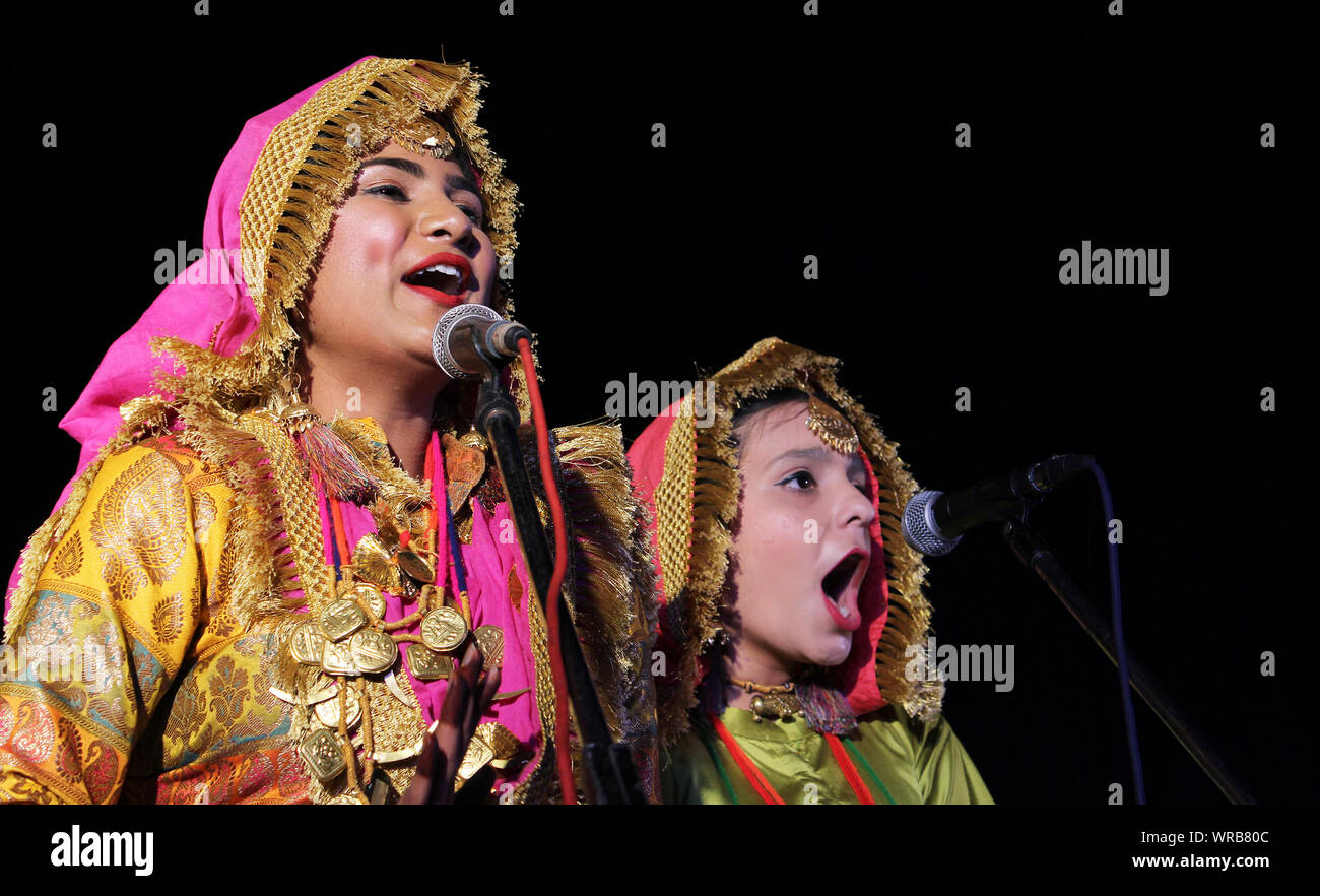 Singer on the stage Stock Photo - Alamy