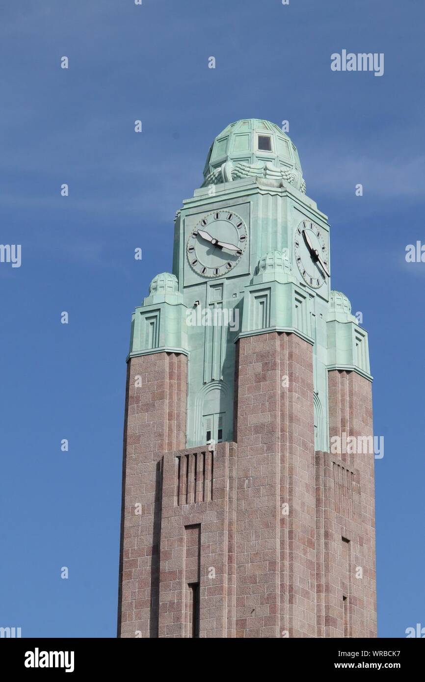 Station tower helsinki clock clock hi-res stock photography and images ...