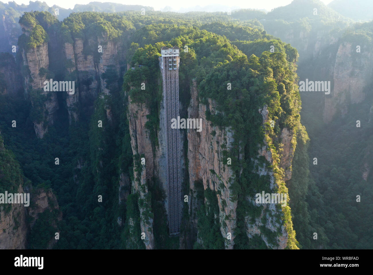Bailong elevator zhangjiajie hi-res stock photography and images - Alamy