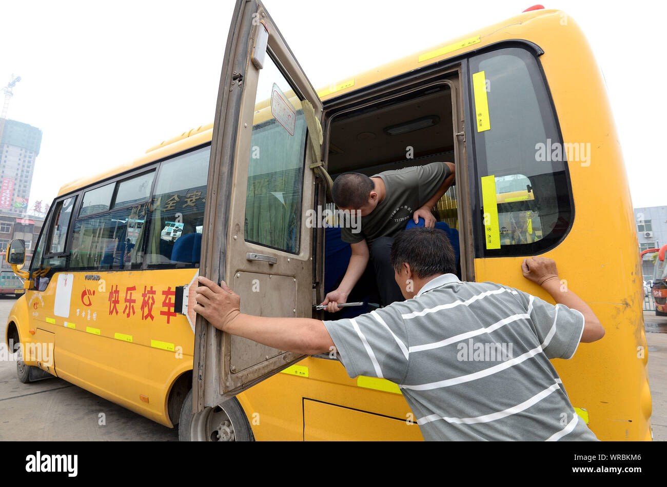 Chinese school bus hi-res stock photography and images - Alamy
