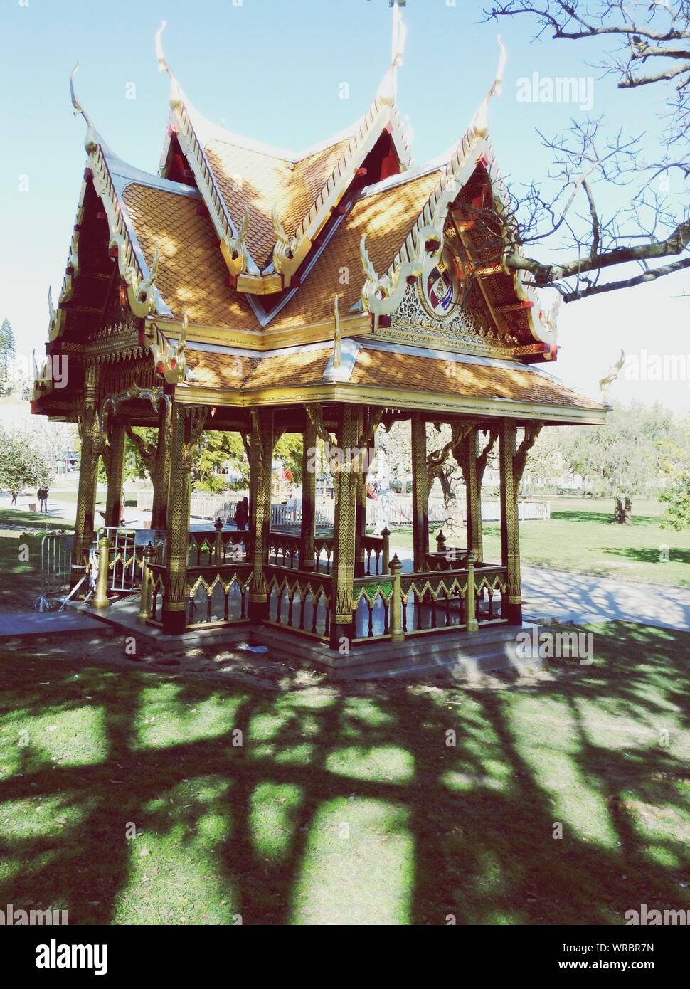 Gold gazebo hi-res stock photography and images - Alamy