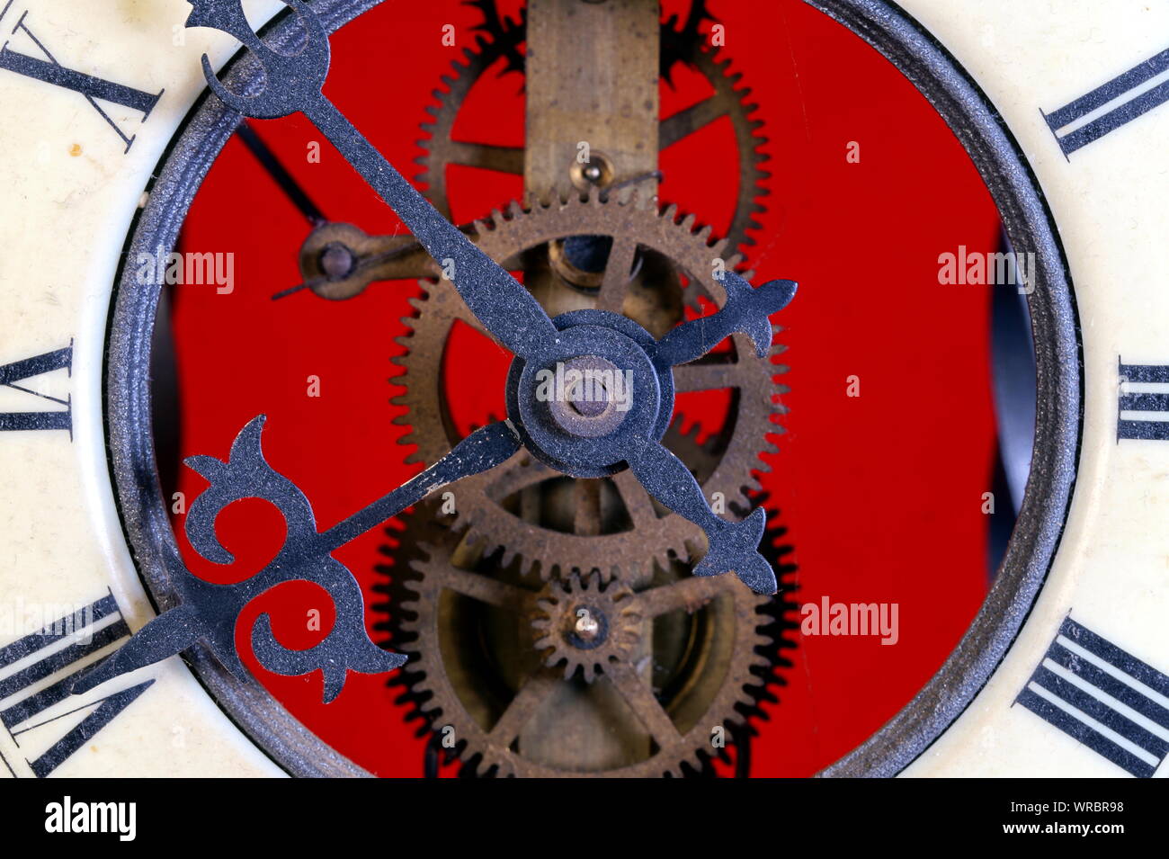 Metal cogs and screws hi-res stock photography and images - Alamy