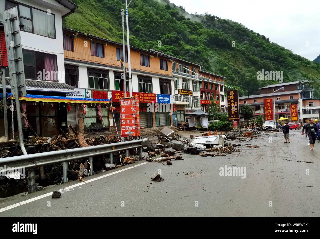 Ngawa tibetan hi-res stock photography and images - Alamy