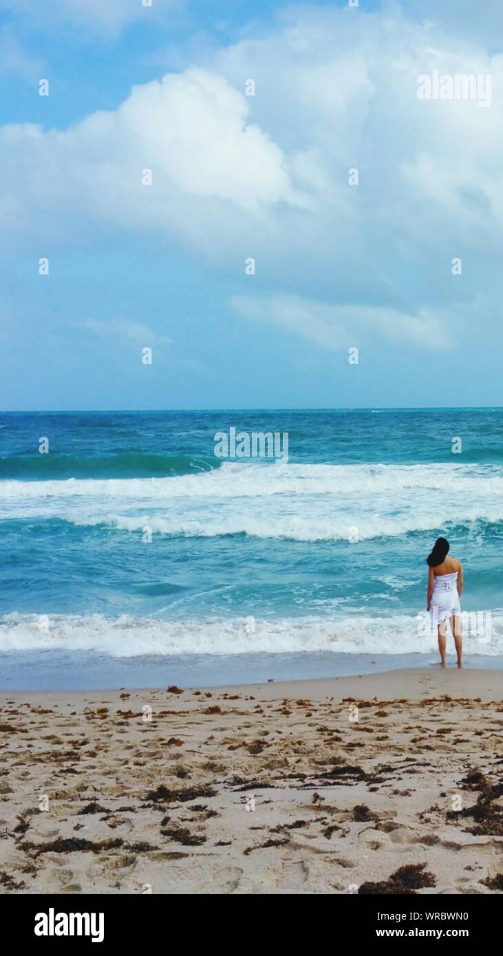 Ocean facing hi-res stock photography and images - Alamy