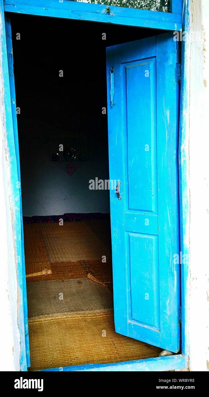 Blue entrance door hi-res stock photography and images - Alamy