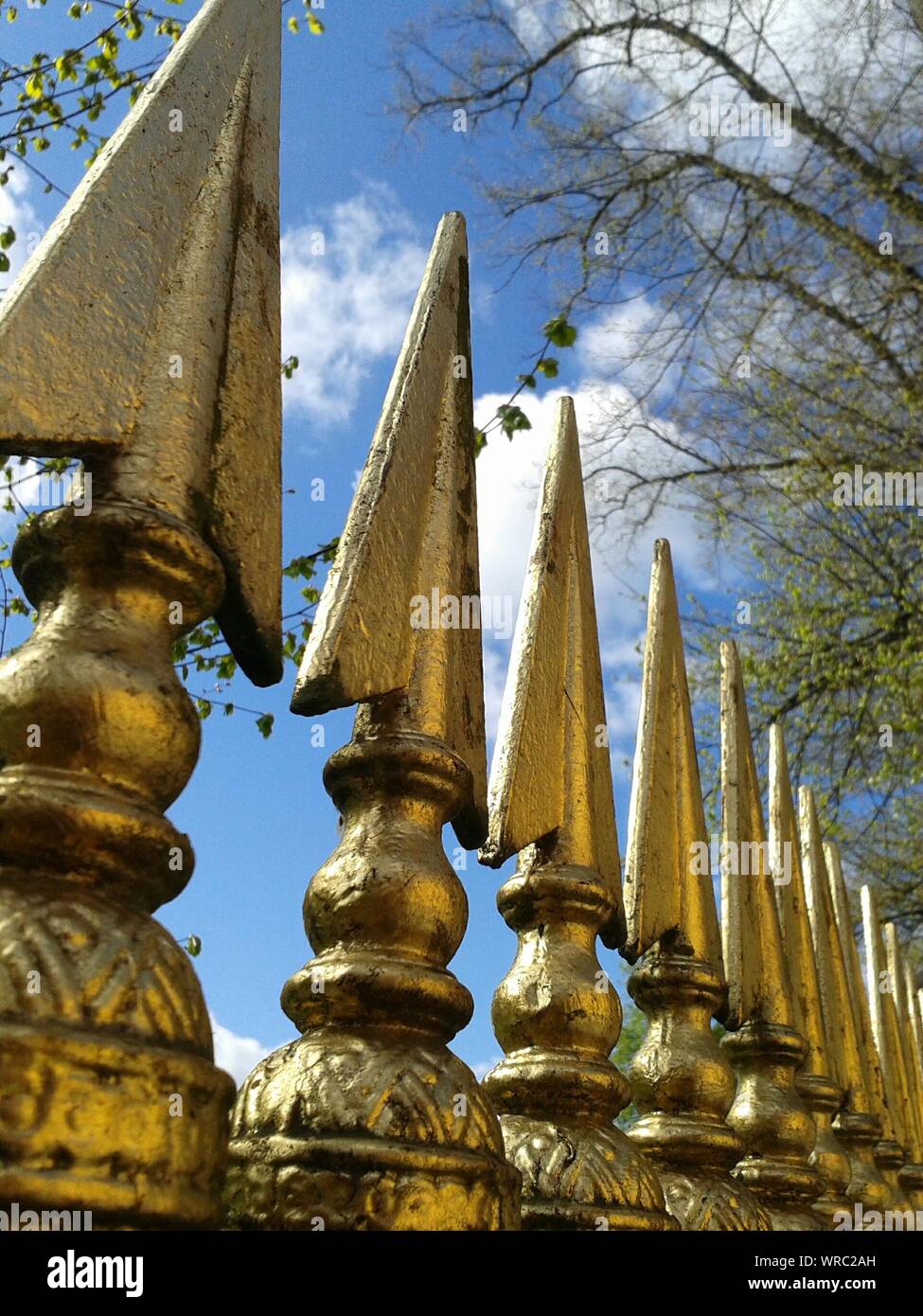 Gold spiked railing hi-res stock photography and images - Alamy