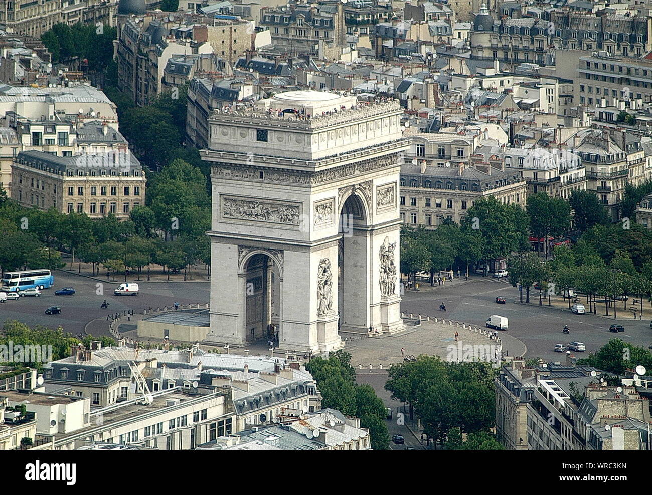 Arc de triomphe aerial hi-res stock photography and images - Alamy