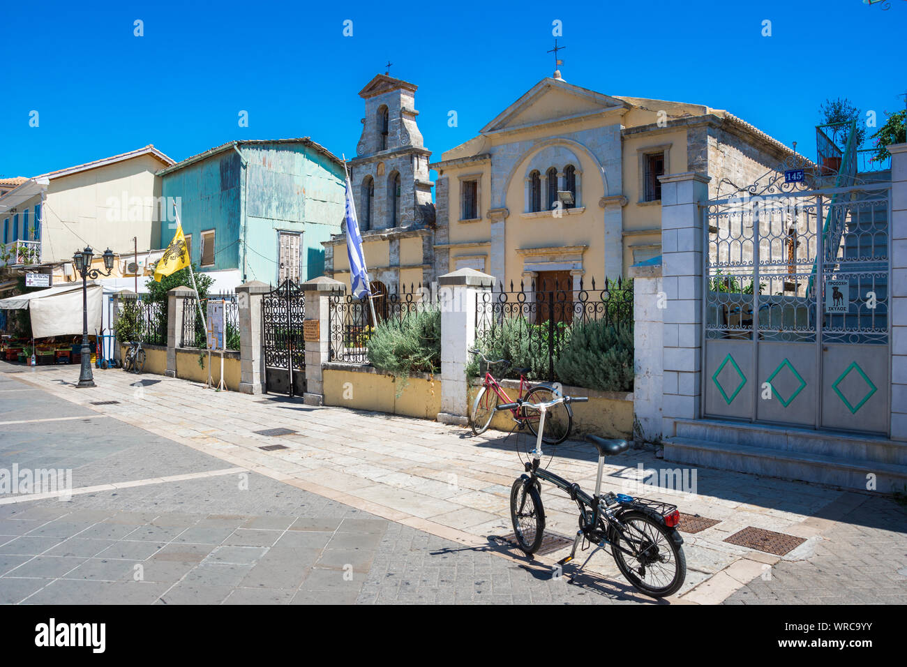 Lefkada town street hi-res stock photography and images - Alamy