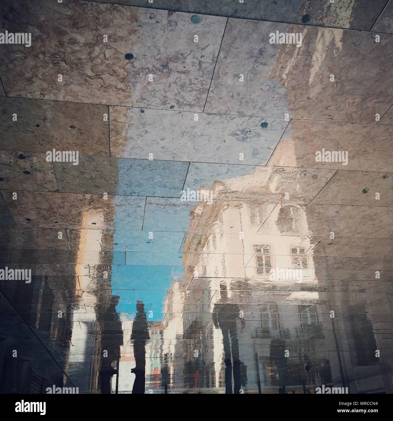 Buildings floor hi-res stock photography and images - Alamy