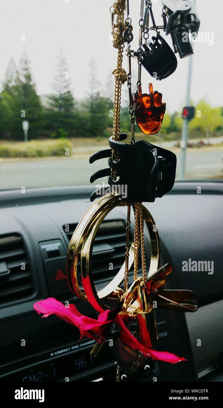 Jewelry in hair hi-res stock photography and images - Alamy