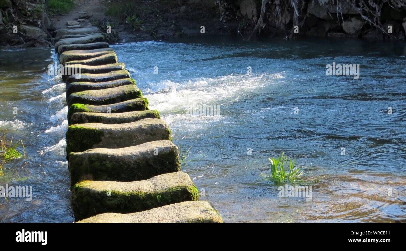 Stones in river hi-res stock photography and images - Alamy