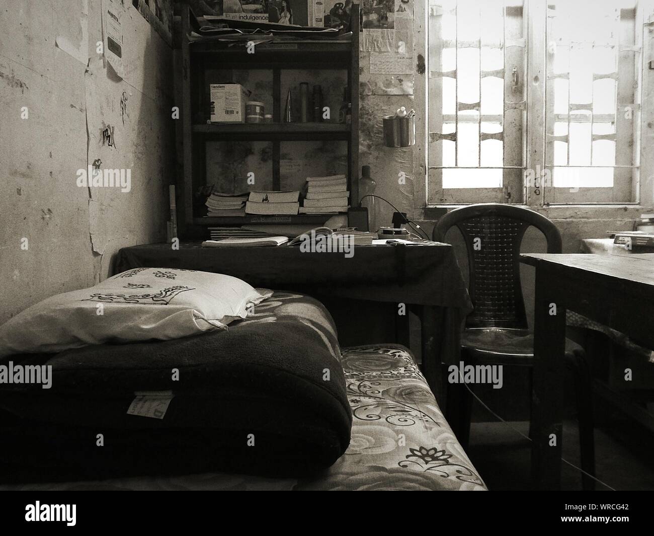 Interior of old house hi-res stock photography and images - Alamy