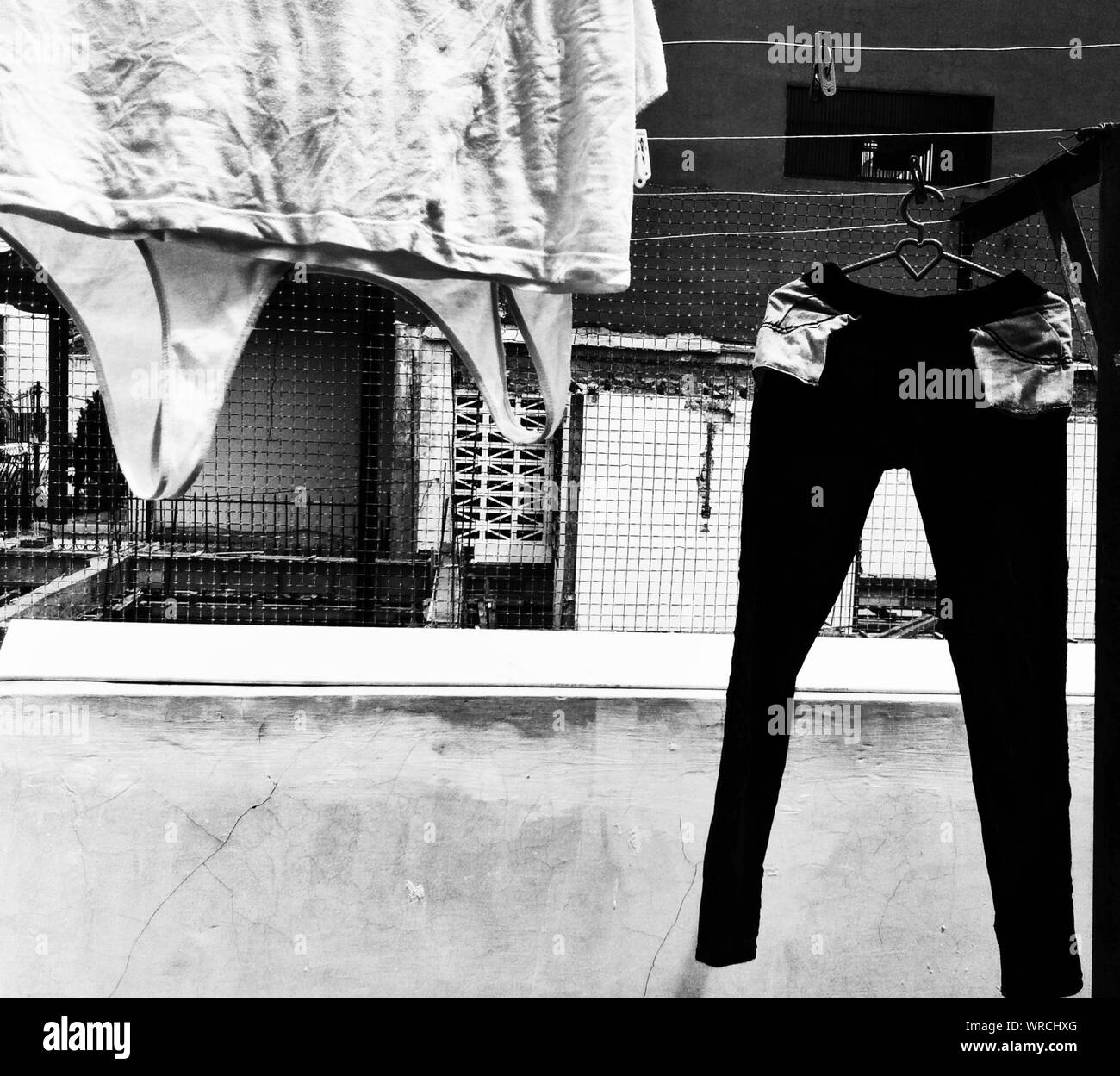 No clothes clothesline Black and White Stock Photos & Images - Alamy