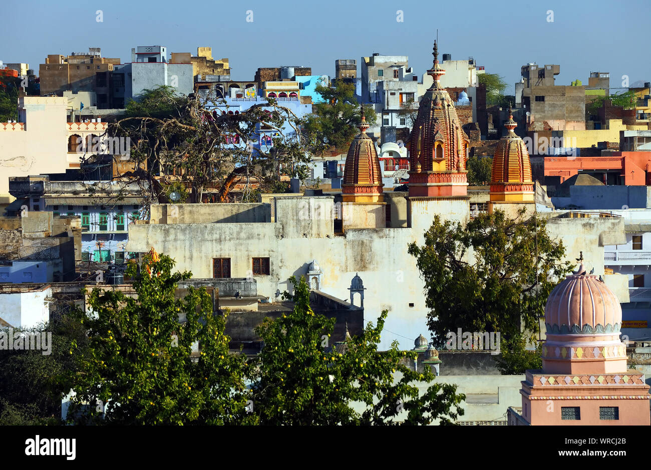 Exterior temple hi-res stock photography and images - Alamy