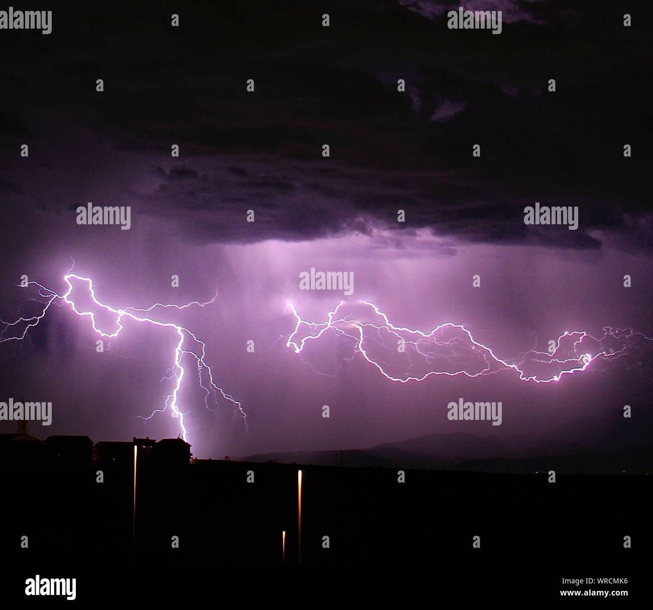 Night strike hi-res stock photography and images - Alamy