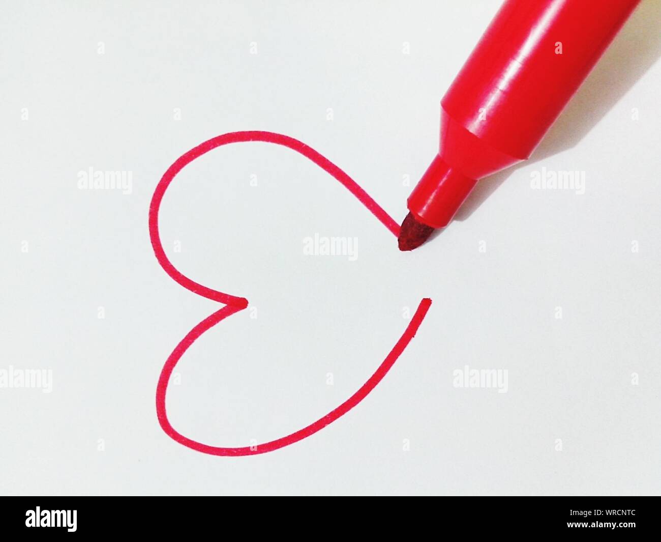 Red whiteboard marker hi-res stock photography and images - Alamy
