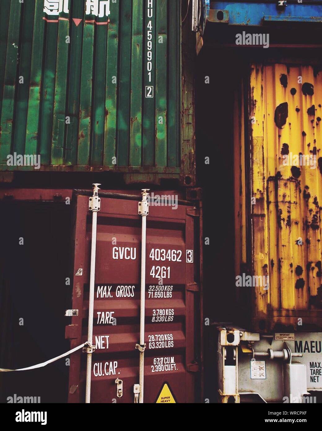 Shipping dock pattern hi-res stock photography and images - Alamy