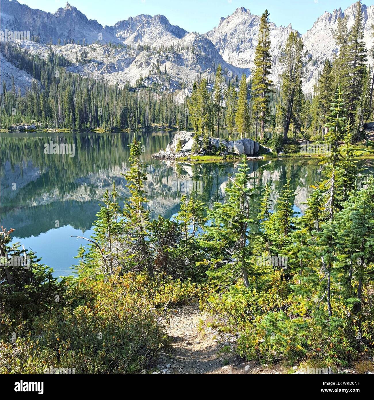 Sawtooth mountains hi-res stock photography and images - Alamy