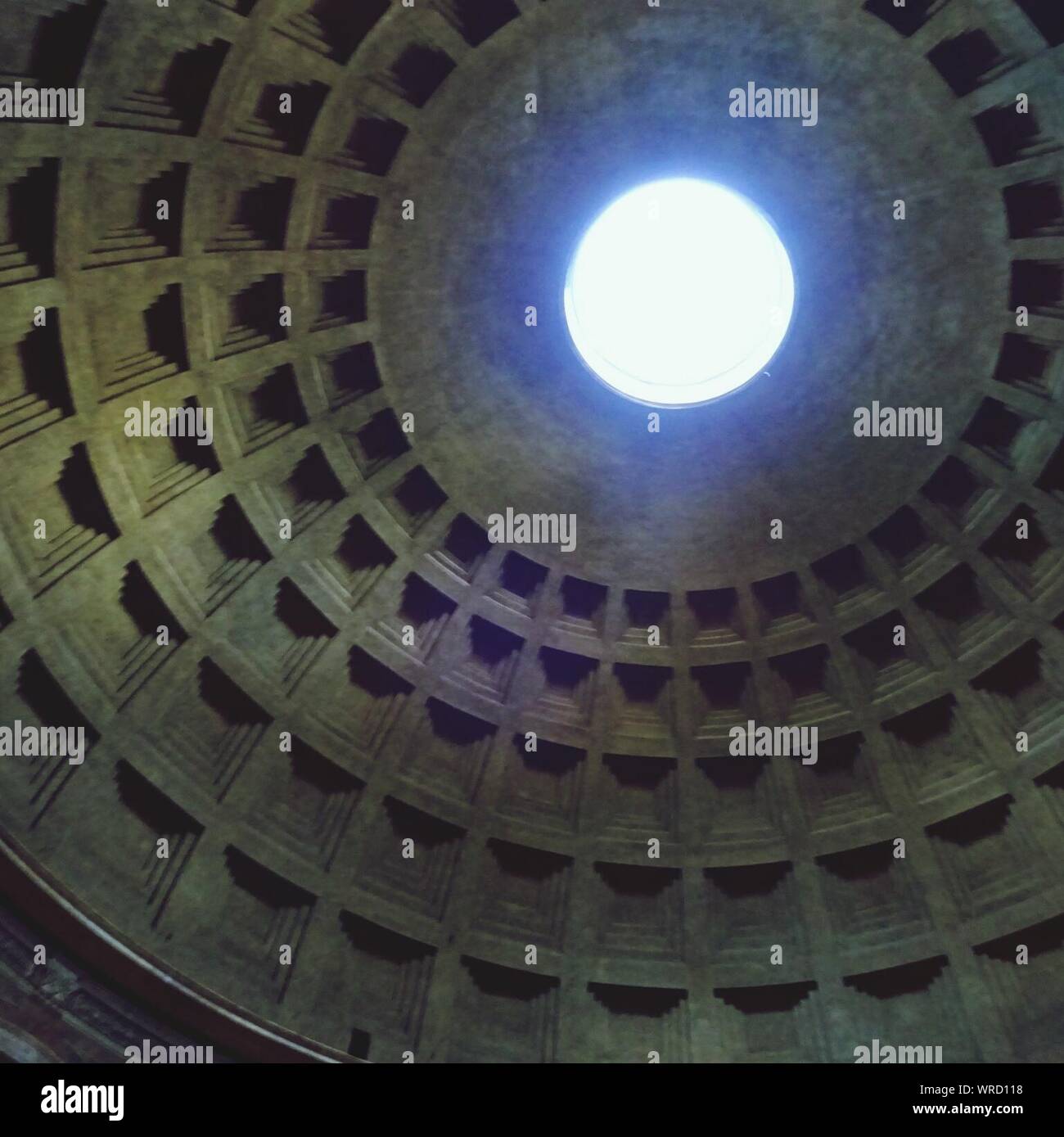 Dome skylight hi-res stock photography and images - Alamy