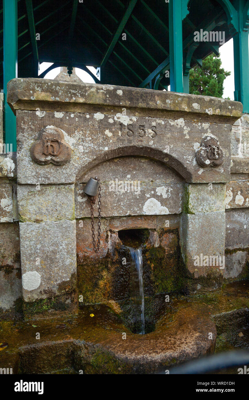 Holy well spring water uk hi-res stock photography and images - Alamy