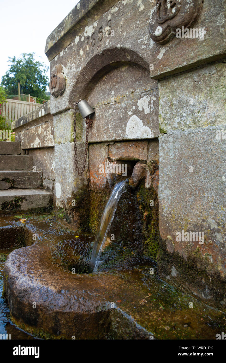 Holy well spring water uk hi-res stock photography and images - Alamy