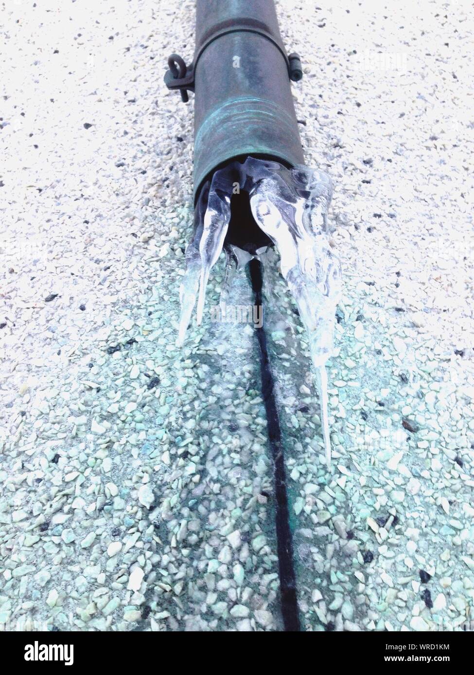 Water out of pipe hi-res stock photography and images - Alamy