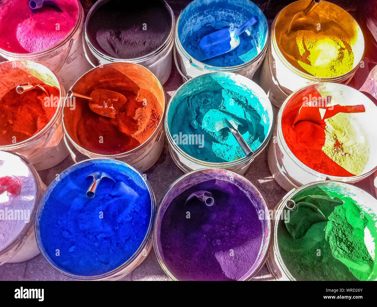 Powder bucket hi-res stock photography and images - Alamy