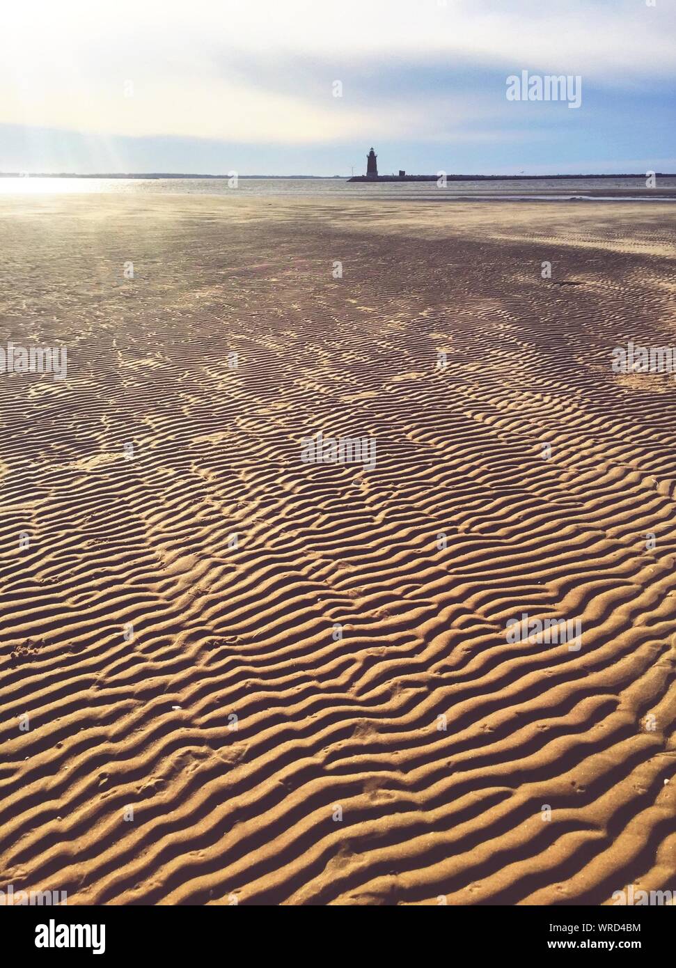 Wave patterns wave patterns hi-res stock photography and images - Alamy