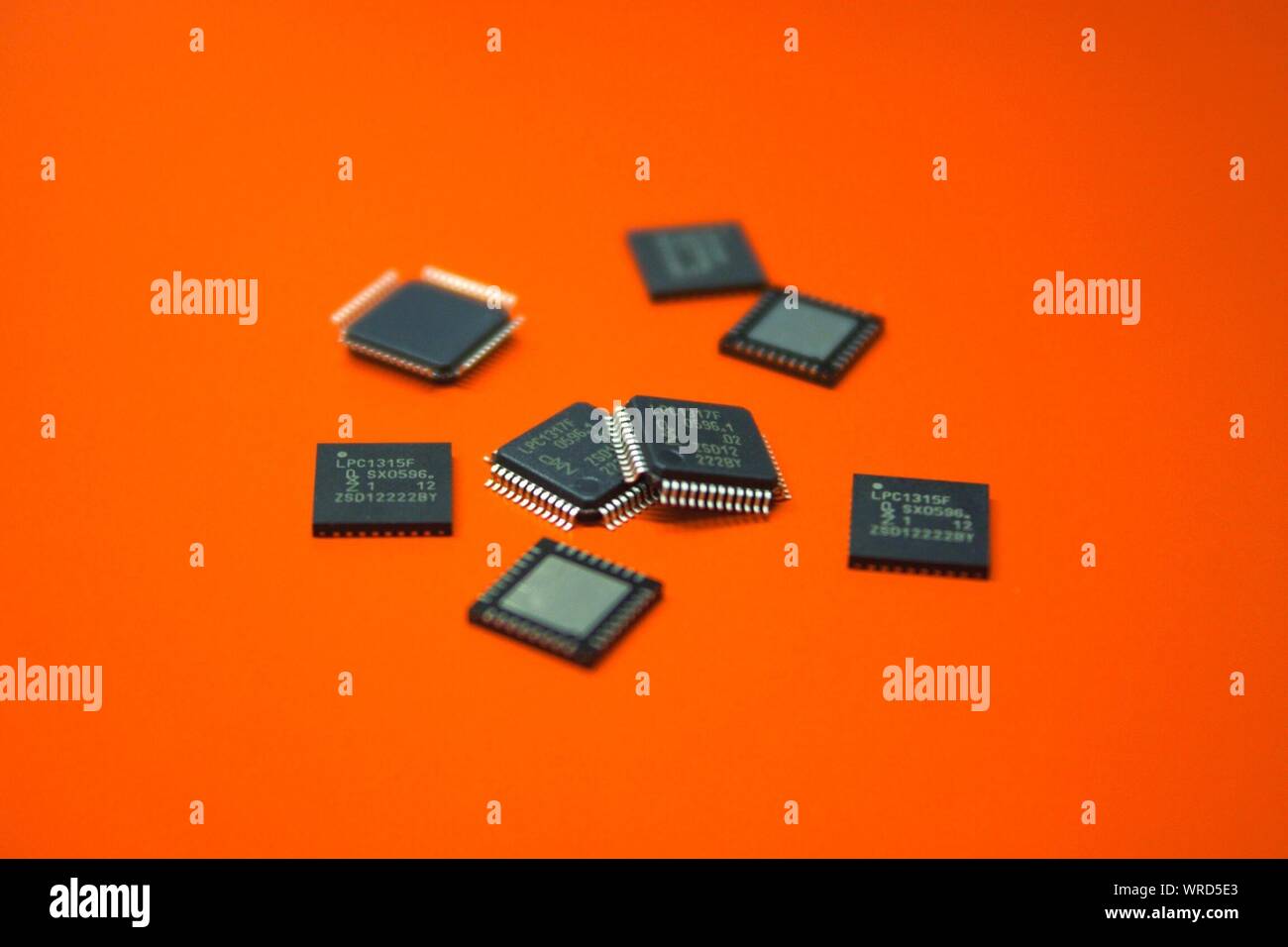 Orange backgrounds hi-res stock photography and images - Alamy