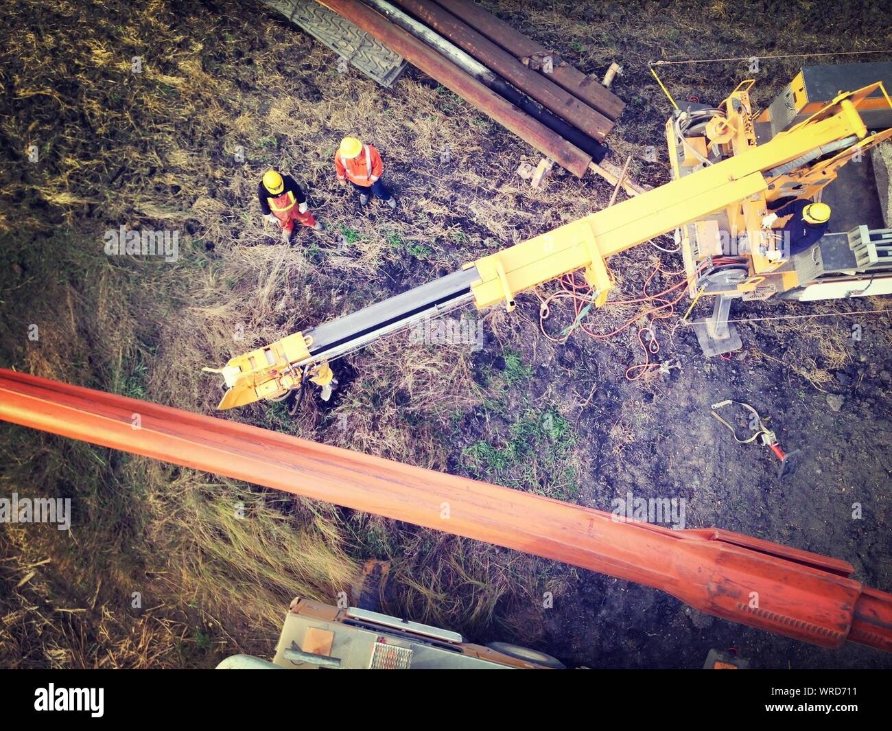Construction overhead hi-res stock photography and images - Alamy