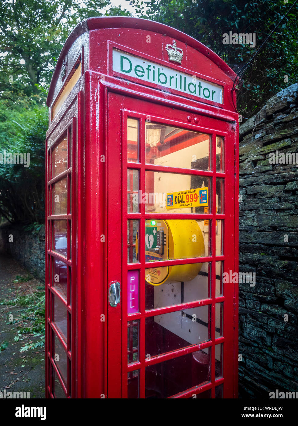 Lovefone Turns UK's Disused Telephone Boxes Into Tiny, 46% OFF
