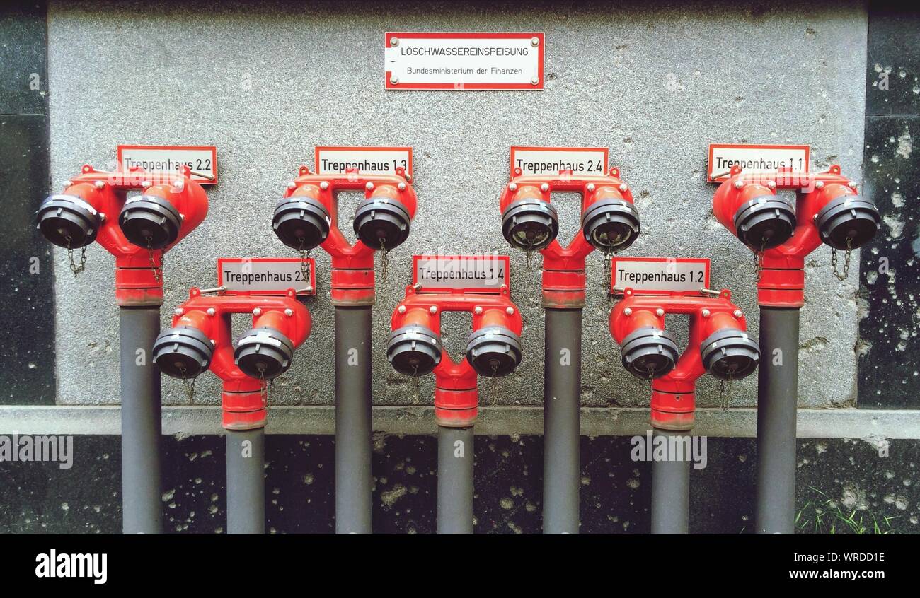 Sprinkler system hi-res stock photography and images - Alamy