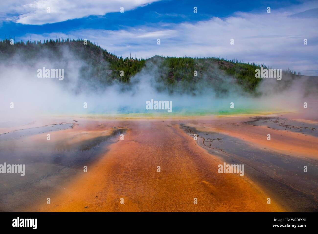 Steam in sky hi-res stock photography and images - Alamy
