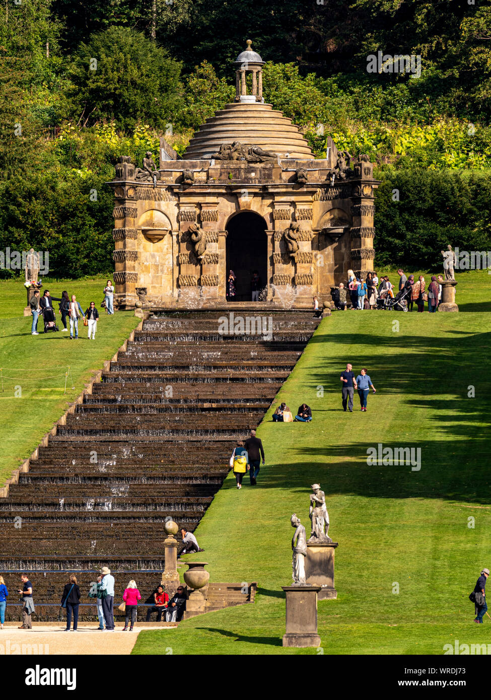 Cascade house chatsworth hi-res stock photography and images - Alamy