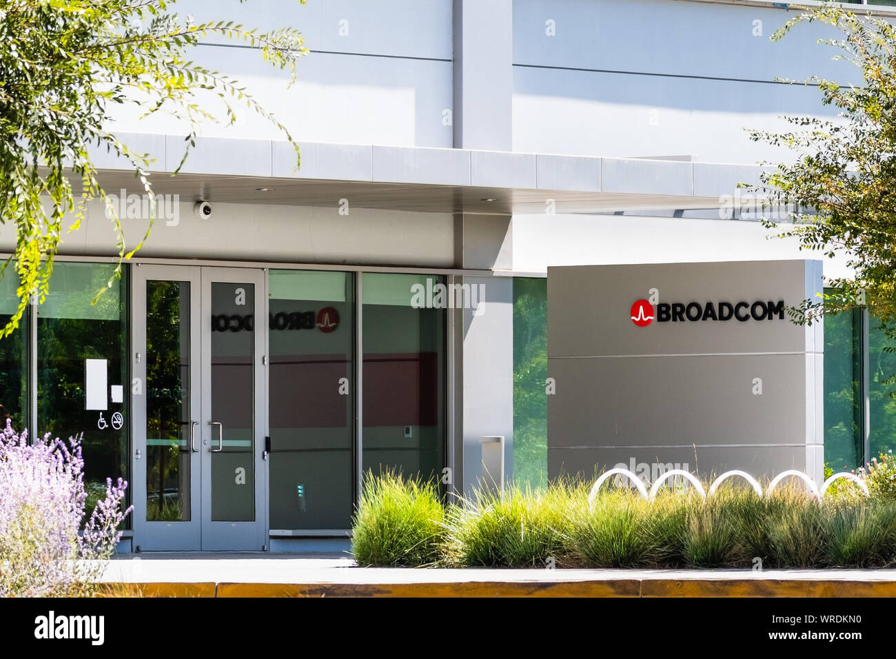 Broadcom office building in silicon hi-res stock photography and images ...