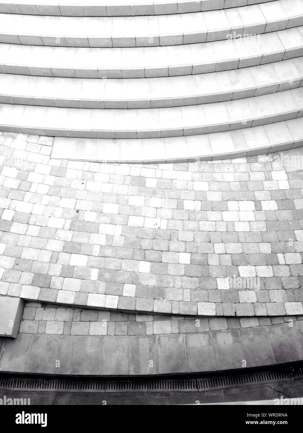 Pavement steps hi-res stock photography and images - Alamy