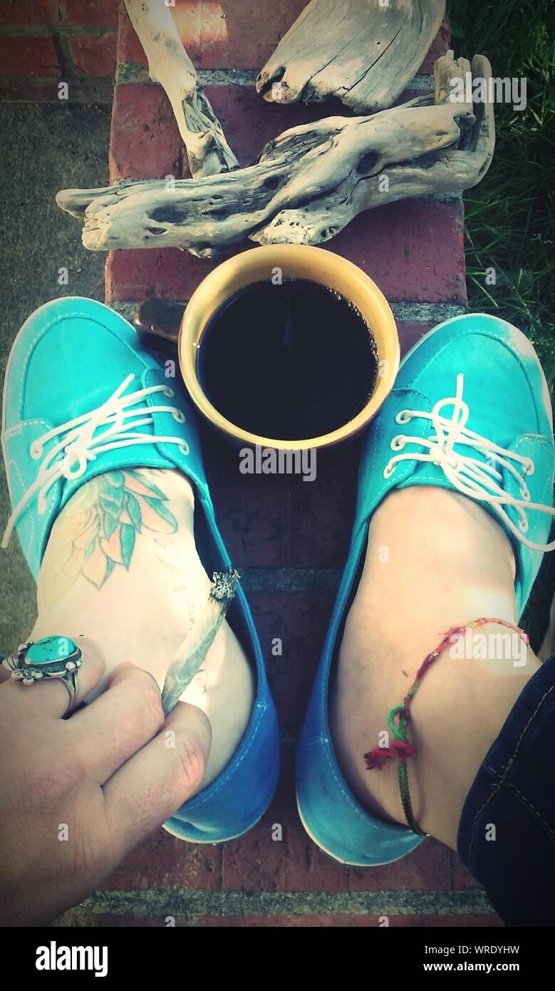 Woman smoking marijuana hi-res stock photography and images - Alamy