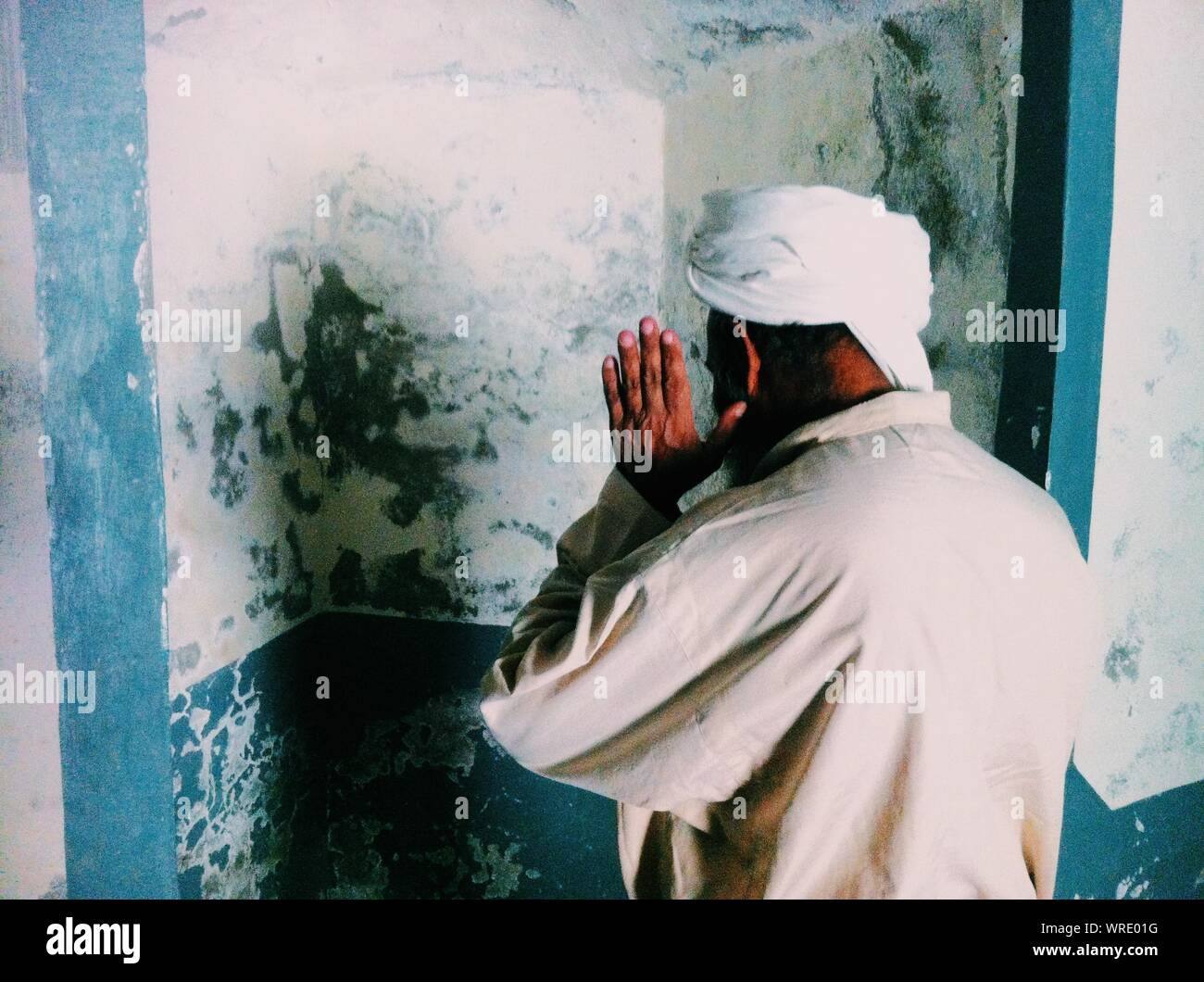 Rear View Of Muslim Man Praying Stock Photo - Alamy