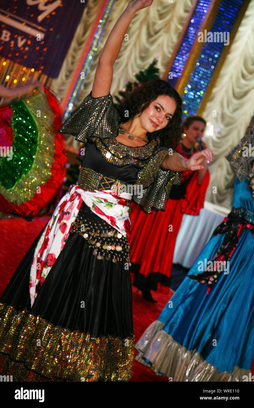 Gypsy dance hi-res stock photography and images - Alamy