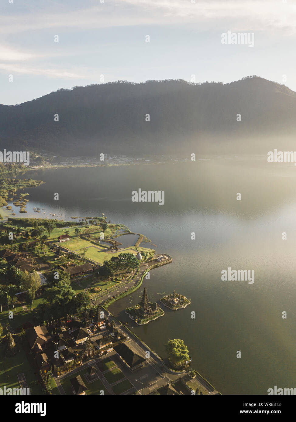 Aerial view of Temple Pura Ulun Danu, Baratan lake Stock Photo - Alamy