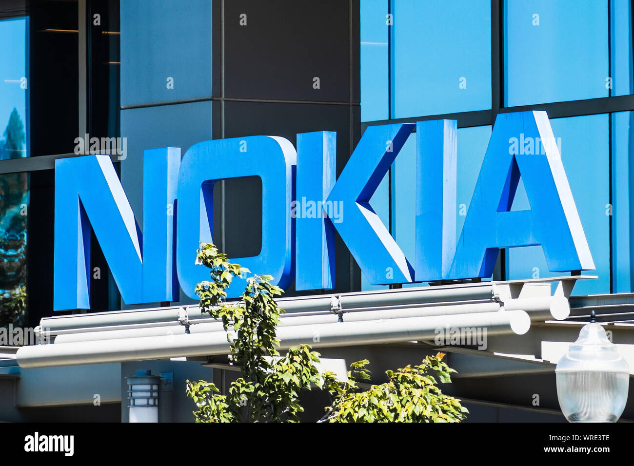 Nokia mobile phones symbol hi-res stock photography and images - Alamy