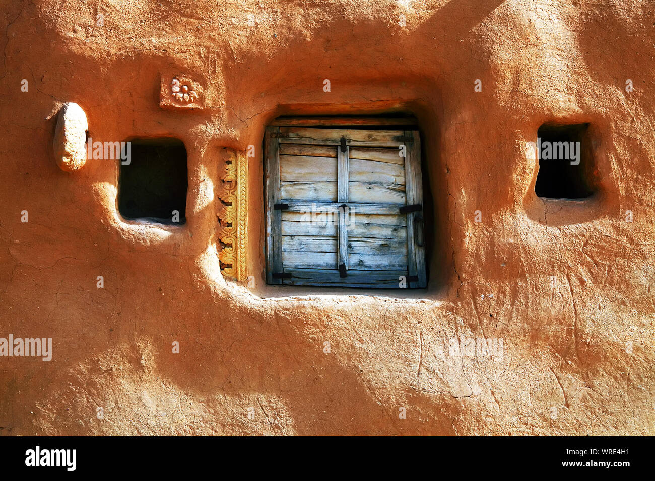 Mud hut thar desert hi-res stock photography and images - Alamy