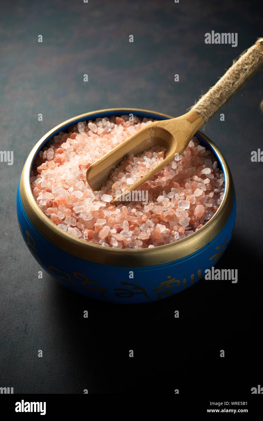 Himalayan bowl hi-res stock photography and images - Alamy