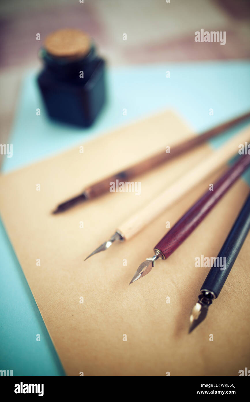 Vintage pen nib hi-res stock photography and images - Alamy