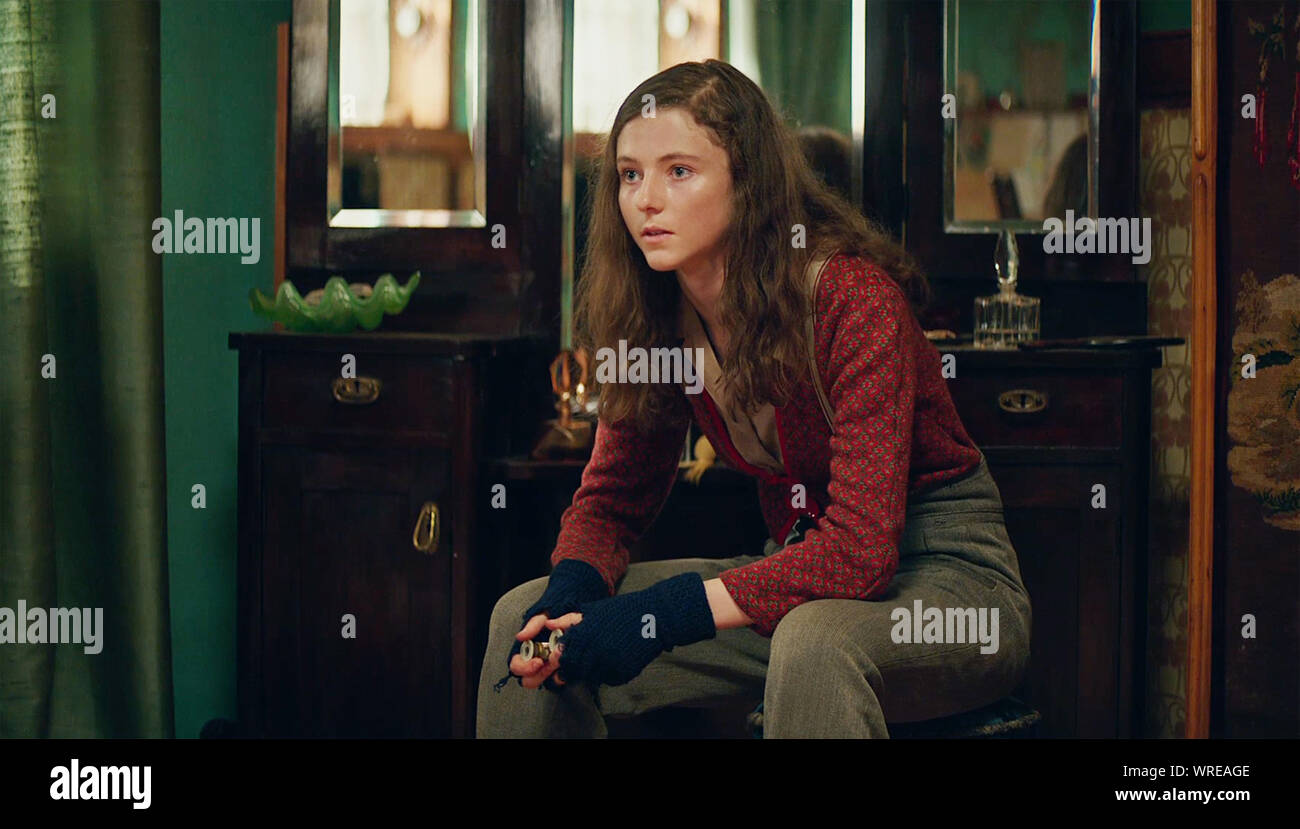 USA. Thomasin McKenzie in a scene from the ©Fox Searchlight Pictures ...