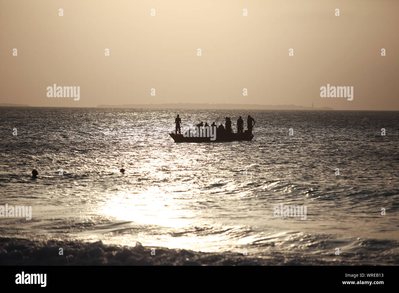 Traditional african fisherman hi-res stock photography and images - Alamy