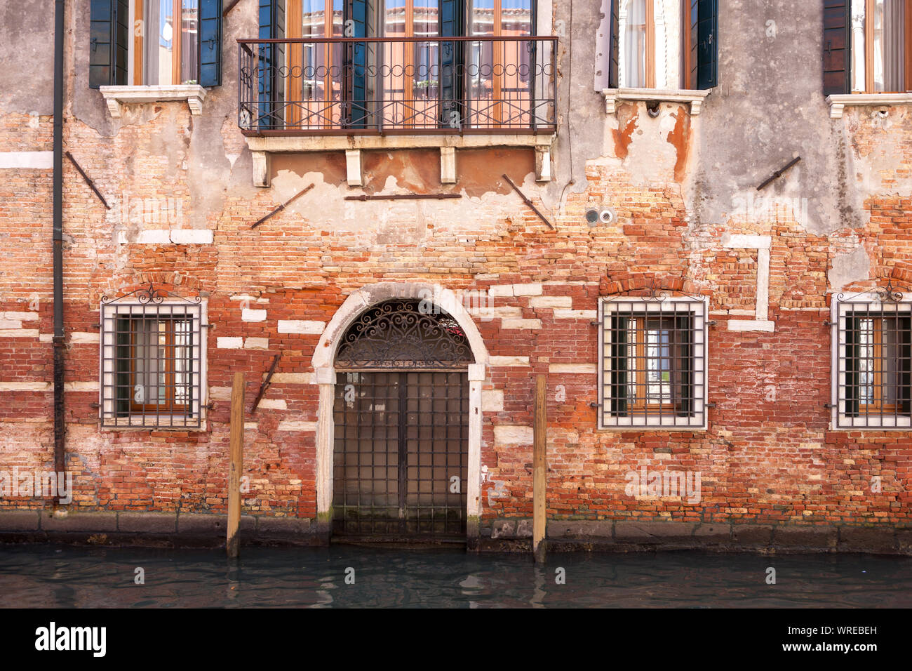 Old traditional brick building hi-res stock photography and images - Alamy