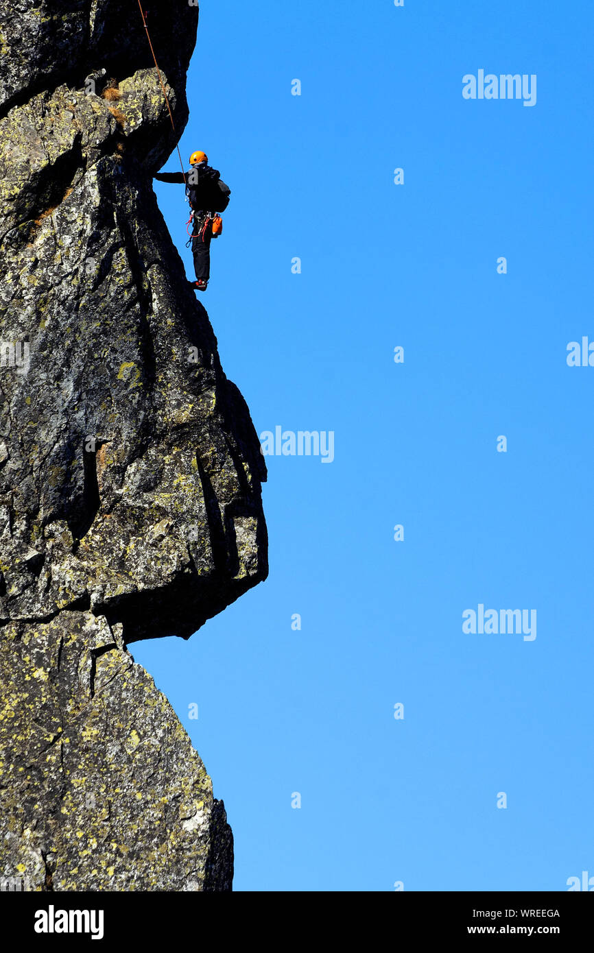 Sky climbing hi-res stock photography and images - Alamy