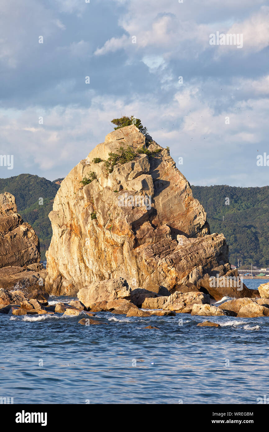 Kushimoto wakayama prefecture japan hashigui iwa hi-res stock ...